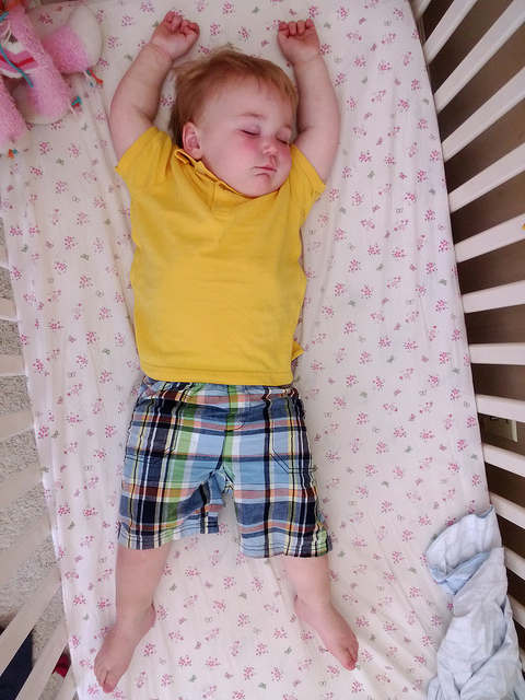 Why Is My Baby Suddenly Waking Up At Night Again Mommy Medicine